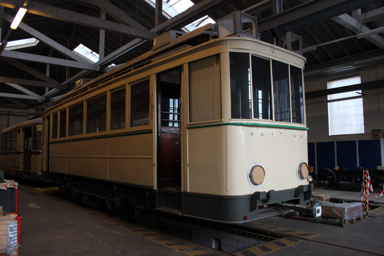 Fahrzeuge (Triebwagen) – Straßenbahnmuseum Dresden e. V.